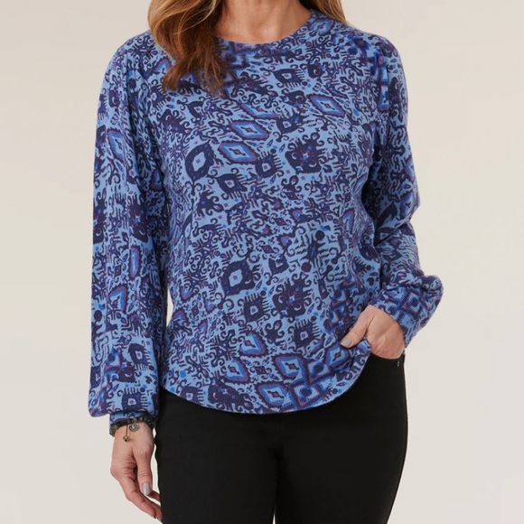 Democracy | Sweaters | Democracy Long Puff Sleeve Top | Poshmark